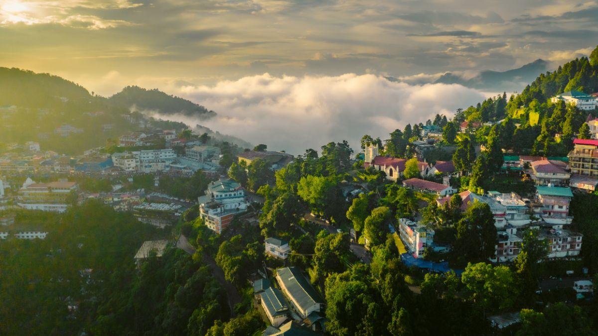 Explore Mussoorie | Stay at The Hosteller