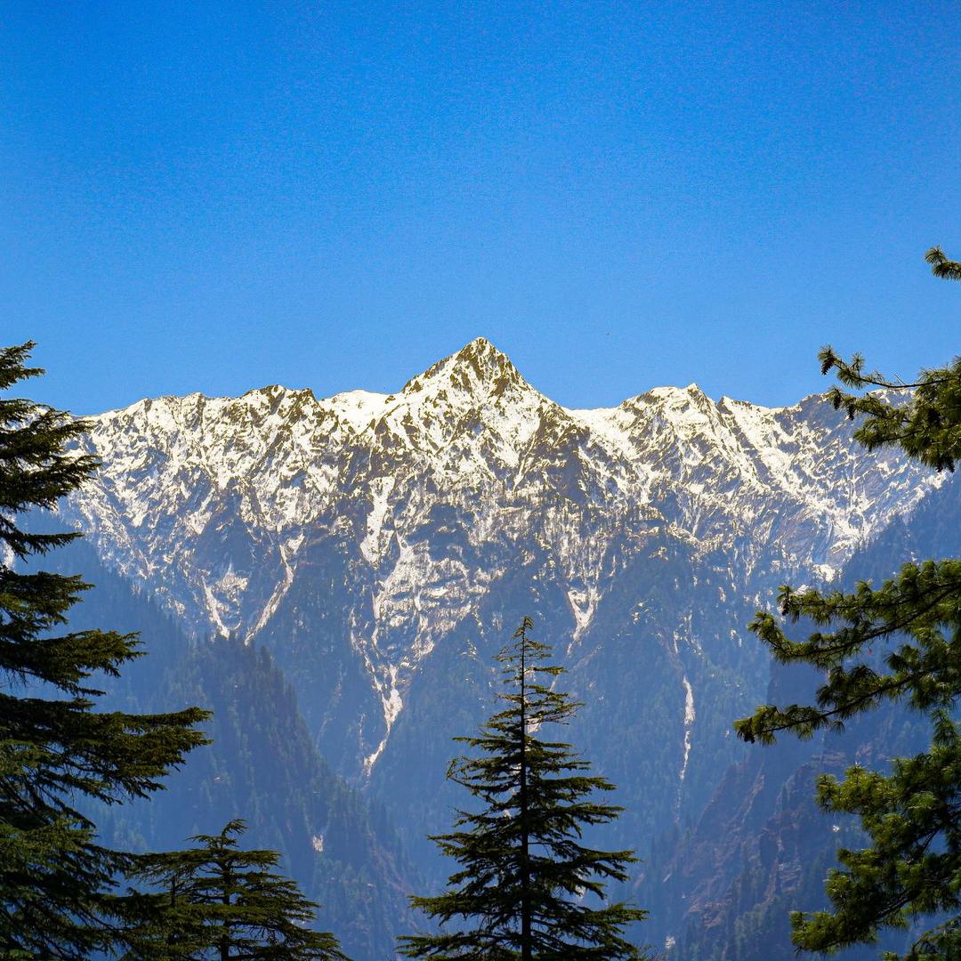 Explore Kasol | Stay at The Hosteller