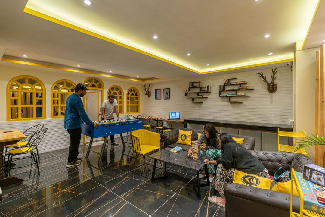 Explore Shimla | Stay at The Hosteller