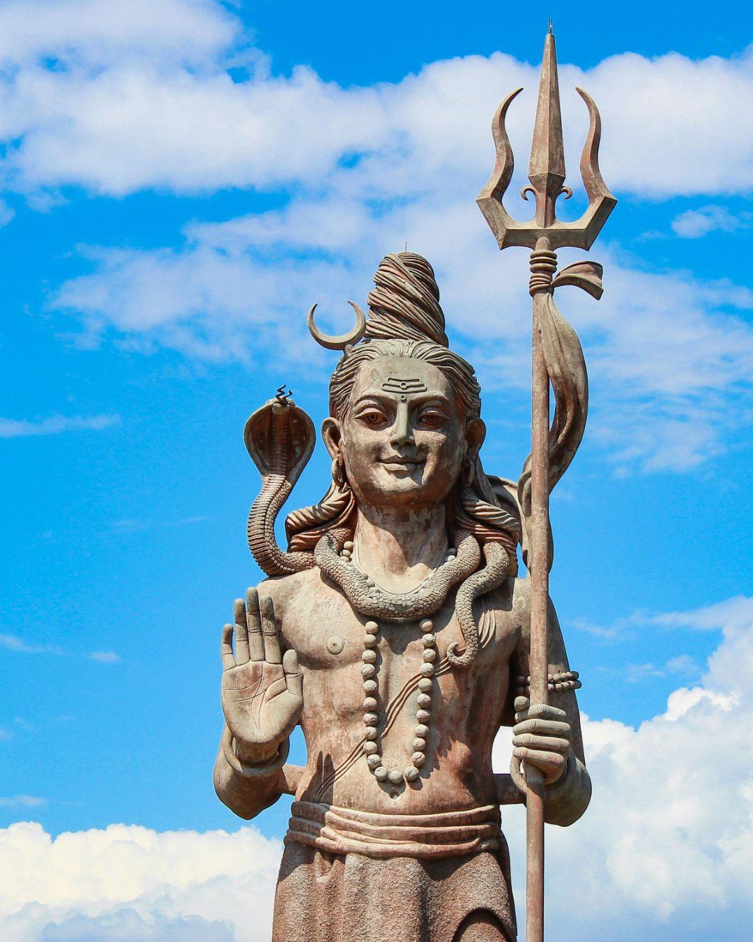 Explore Khajjiar | Stay at The Hosteller