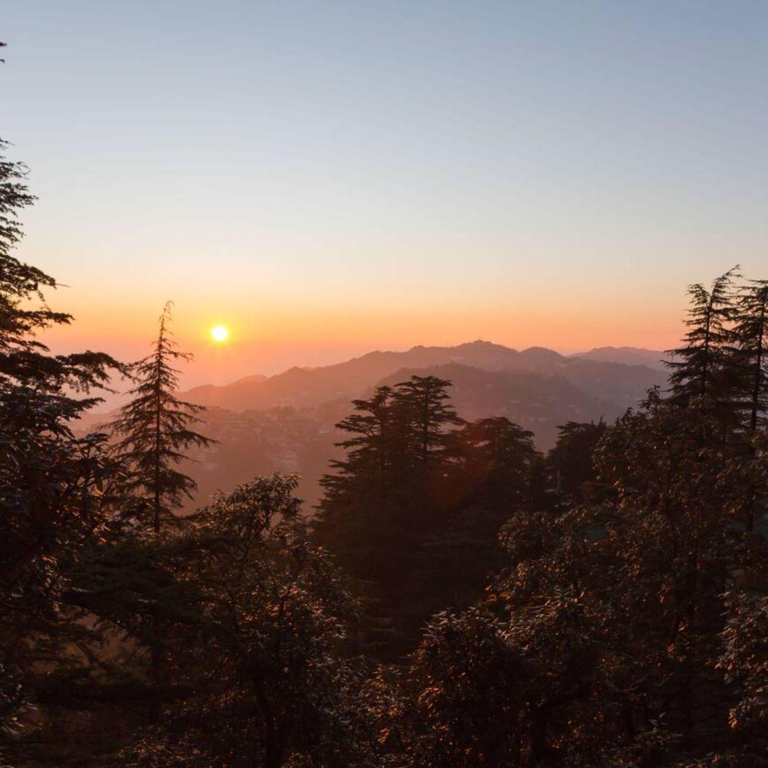 Explore Mussoorie | Stay at The Hosteller