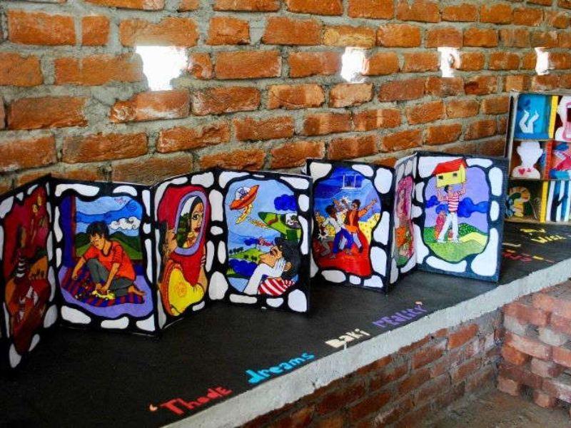 Explore Bir | Stay at The Hosteller
