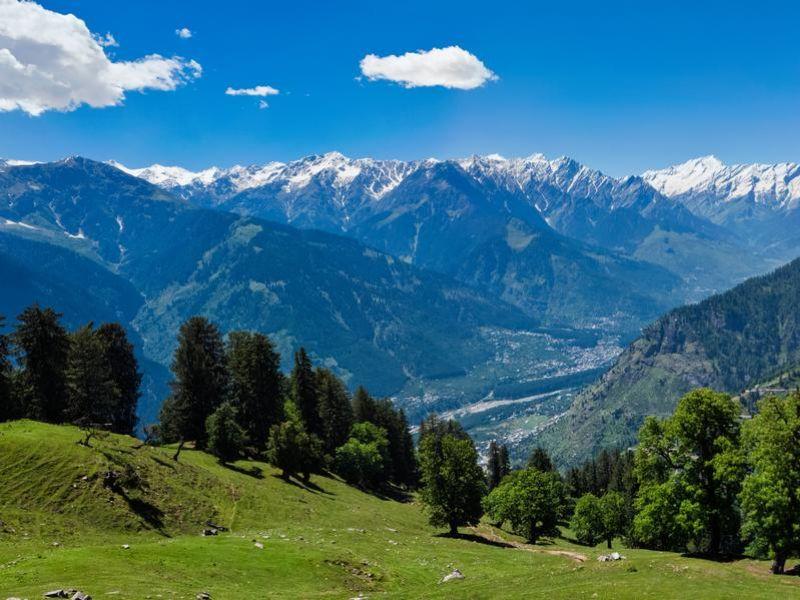 Explore Manali | Stay at The Hosteller