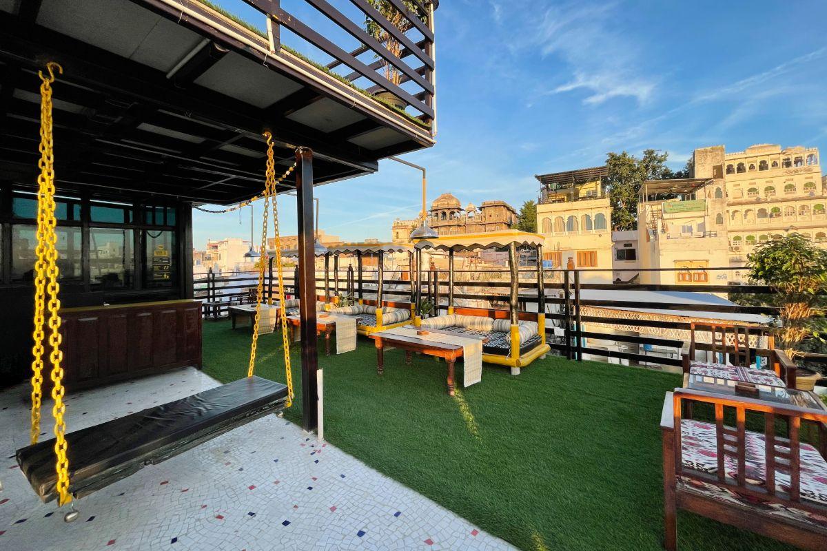 The Hosteller Udaipur | Best Branded Backpacker Hostel in Udaipur