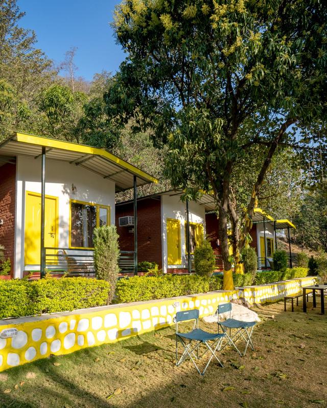 The Hosteller Rishikesh Laxman Jhula| Best Branded Backpacker Hostel in ...