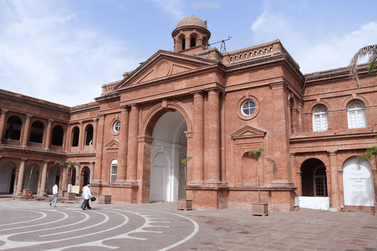 Backpacker Hostels in Amritsar | The Hosteller